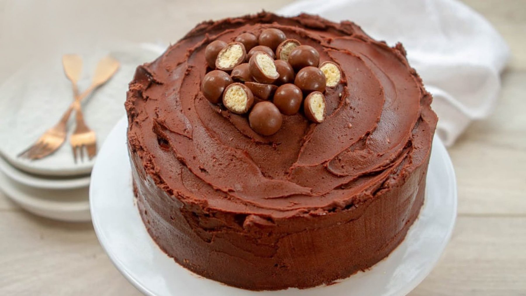 Boiled Chocolate Cake With Buttercream Icing CSR Sugar boiled-chocolate-cake-with-buttercream-icing-csr-sugar